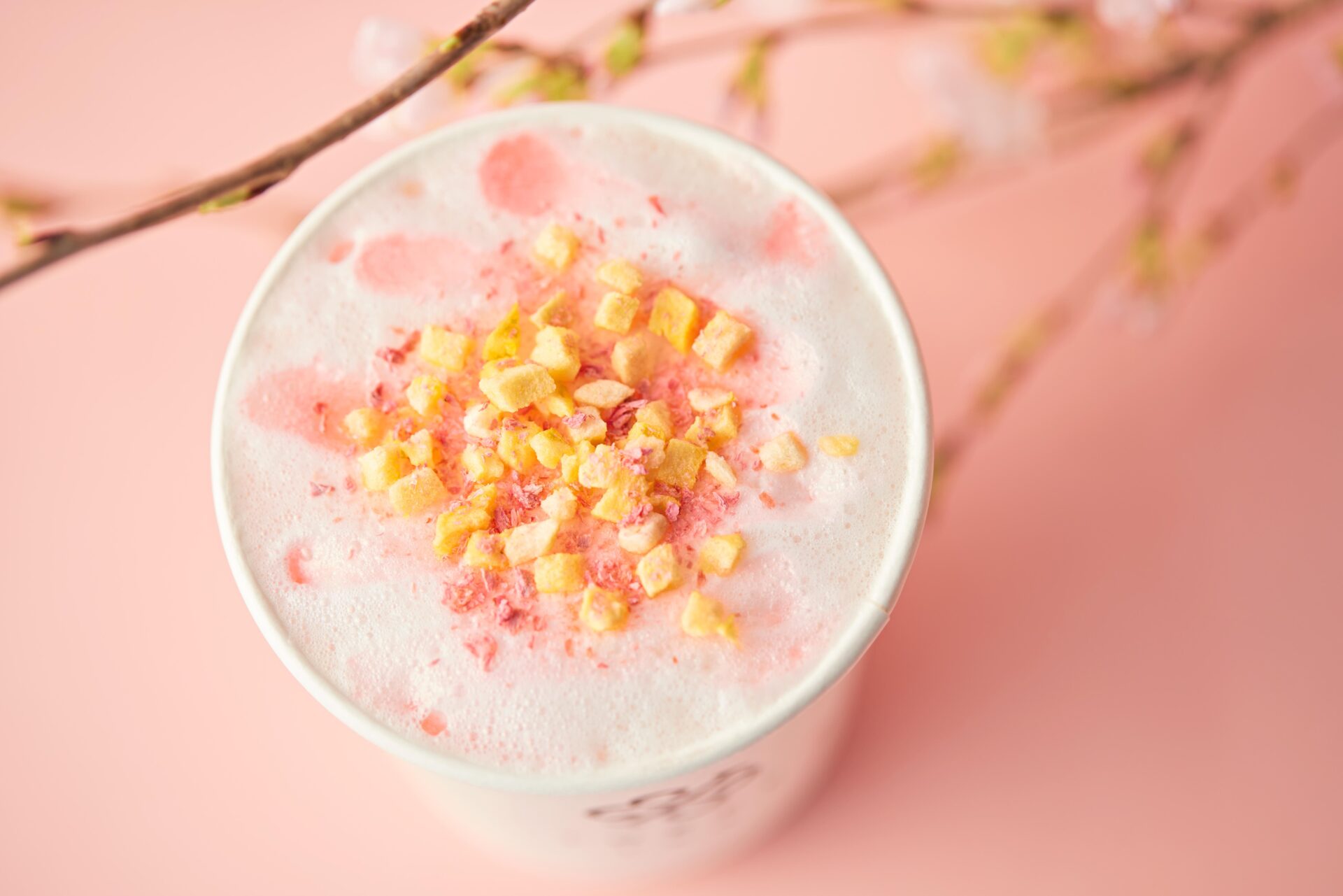 THREE TEAに華やかに芽吹く春到来！「さくら香るピーチジャスミンミルクティー 」3月 7日（火）より発売 | Foooood