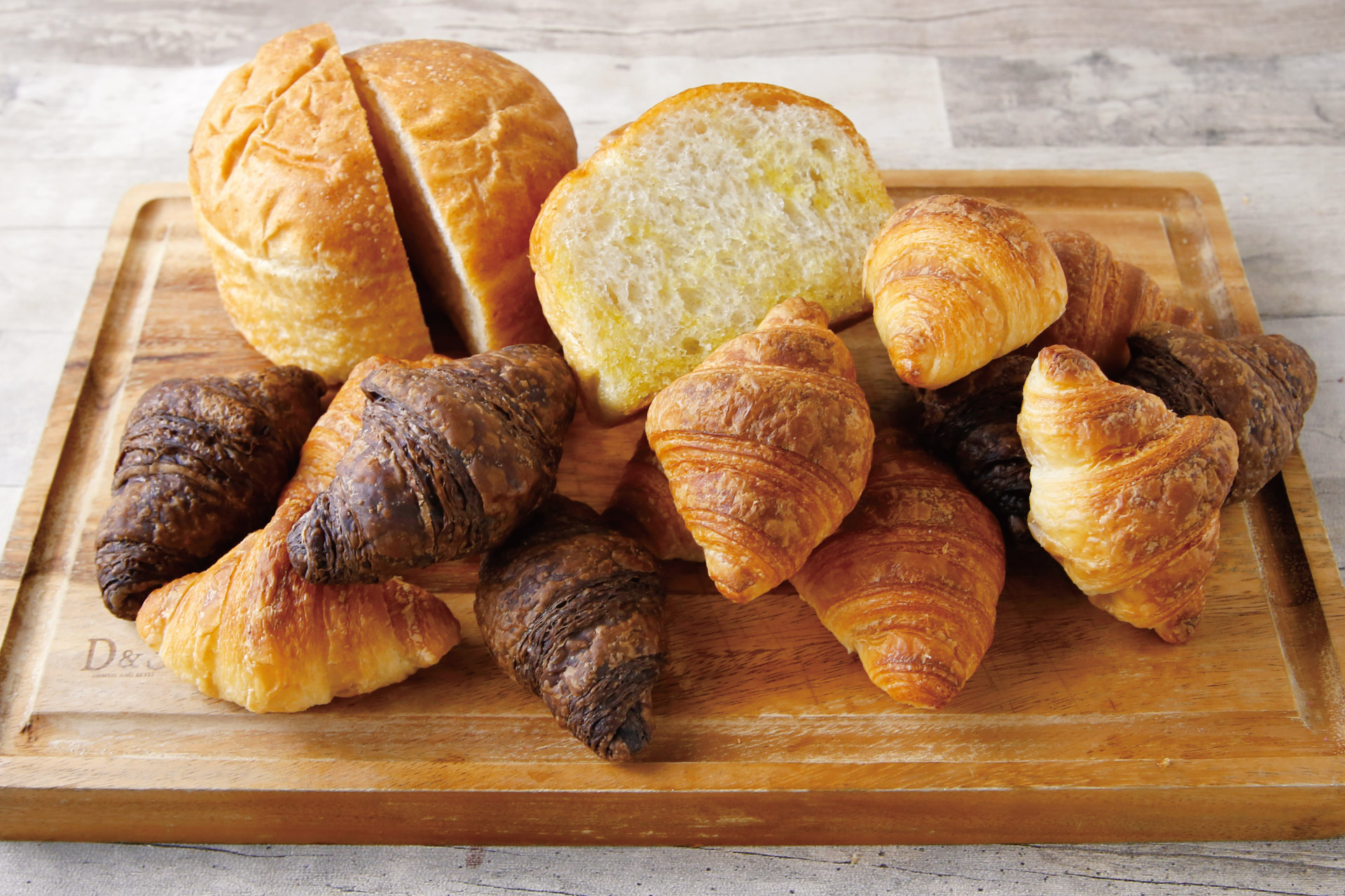 GW限定パン食べ放題＆季節限定のアイスが登場☆大阪万博公園EXPOCITY「BARBARA EXPO RESTAURANT」で4月29日から。 | Foooood