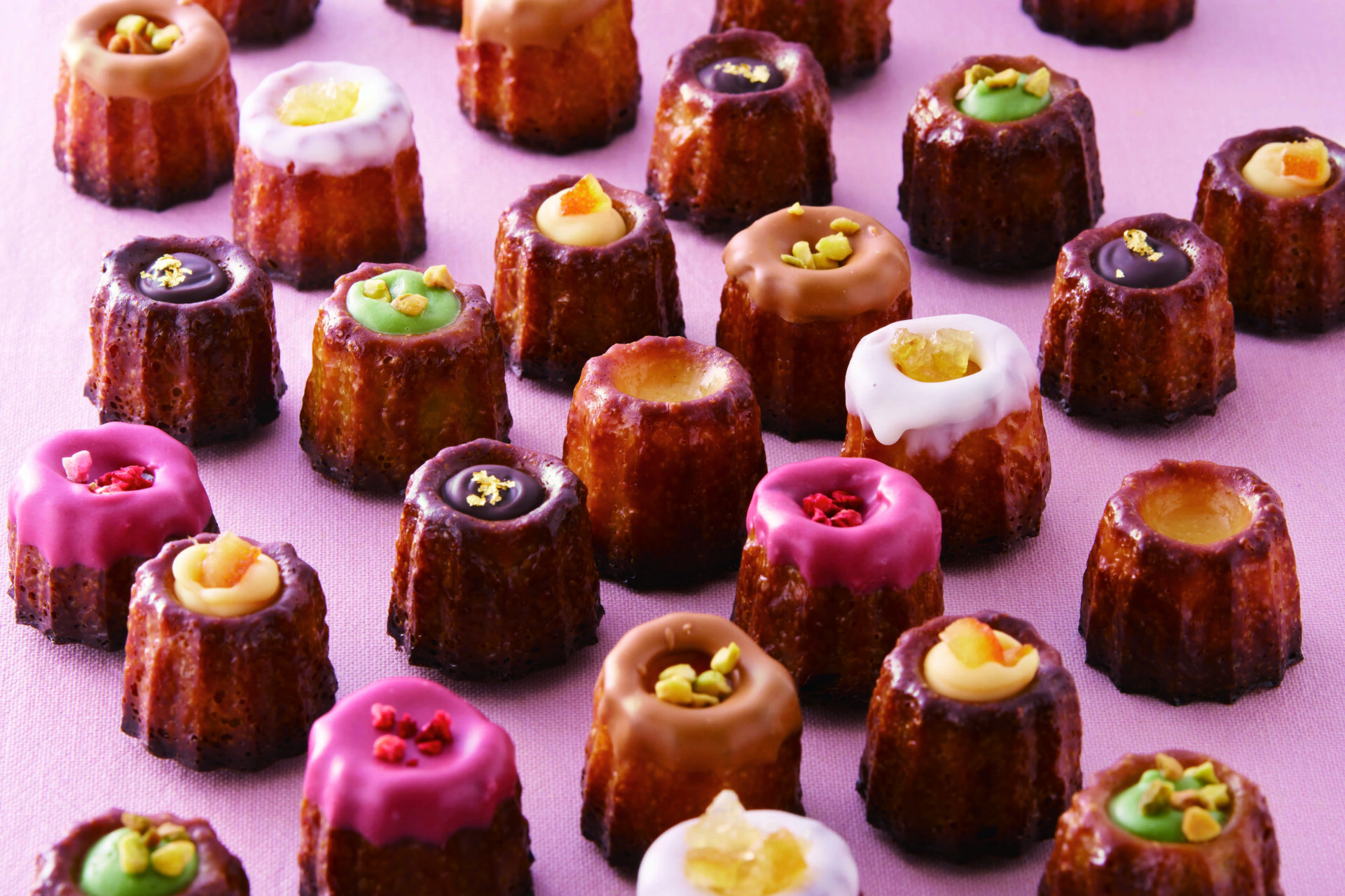 もりもとの新ブランド、一口サイズのカヌレ専門店「ポヌレ」誕生。 | Foooood