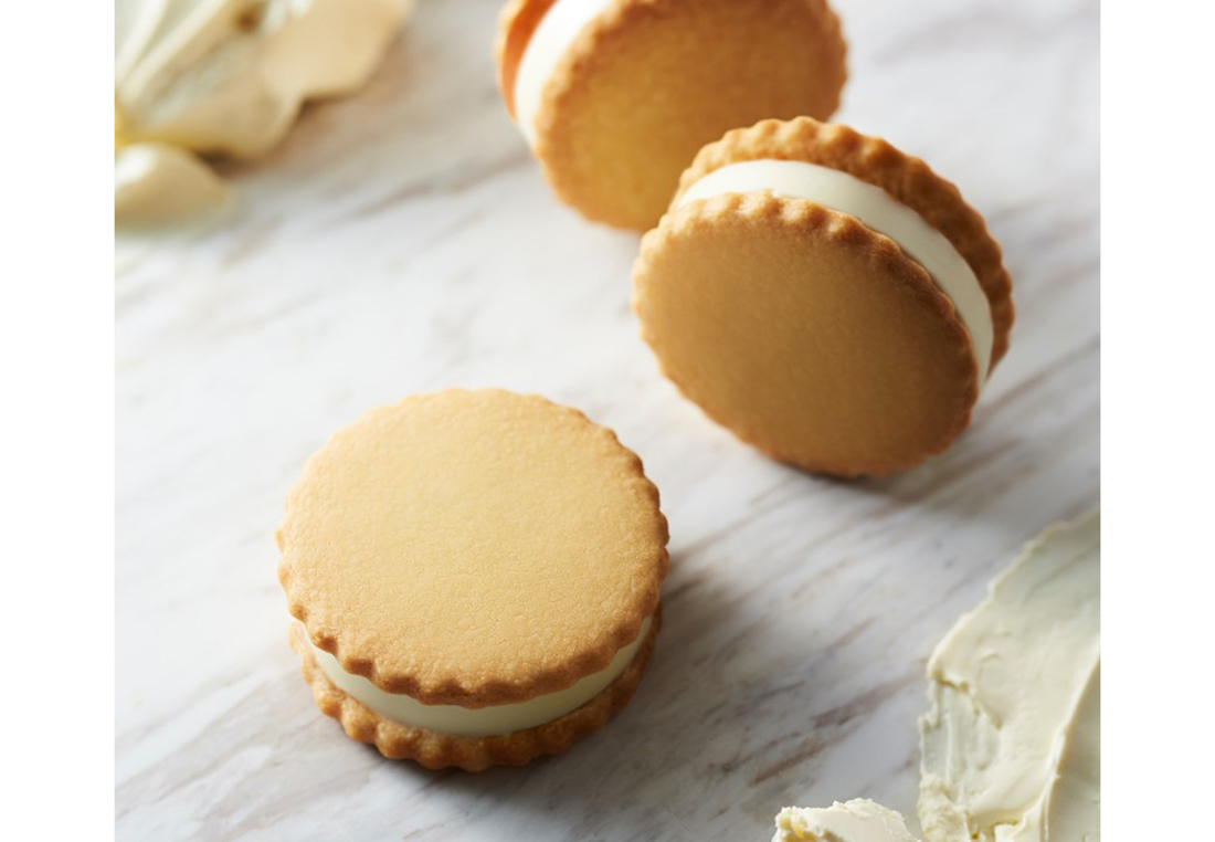 モロゾフ 博多阪急店リニューアル 博多阪急限定「博多レアチーズサンド」登場！ | Foooood