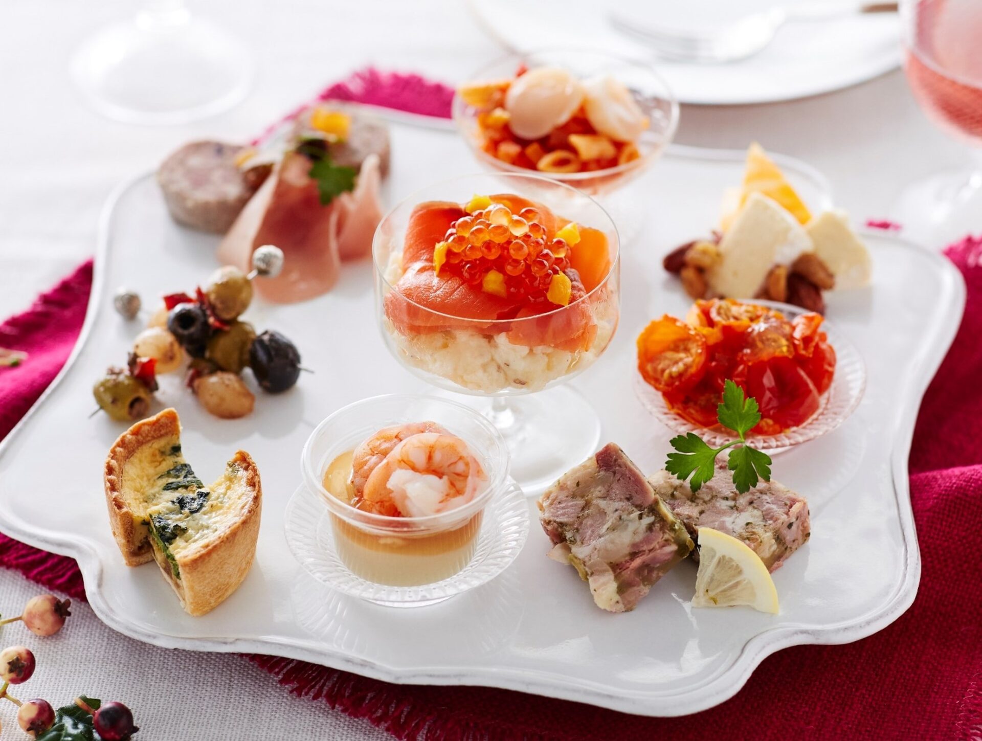 クリスマスは、ケーキの前に「RF1」～店頭販売メニューの一部をご紹介～ | Foooood